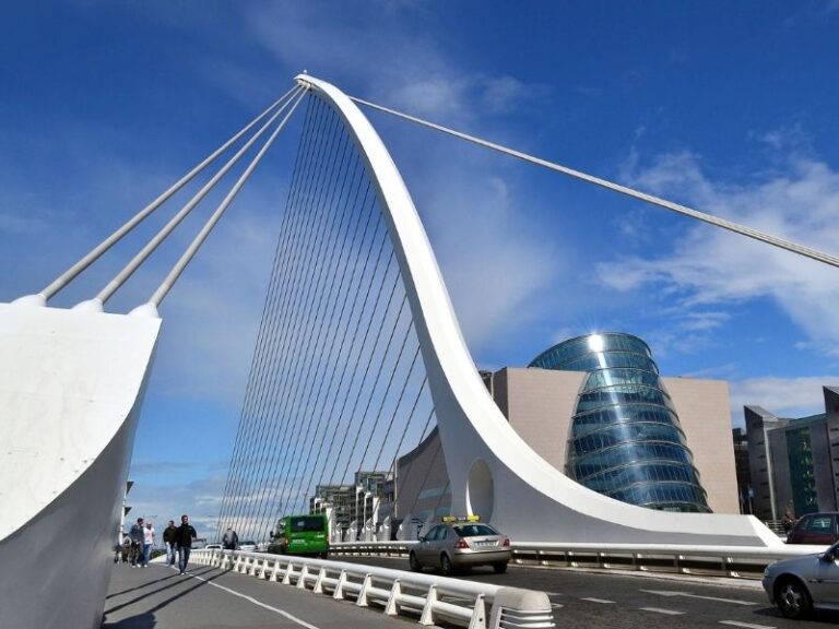 The Irish Harp: A Tale of Ireland’s National Emblem | Irish American Mom