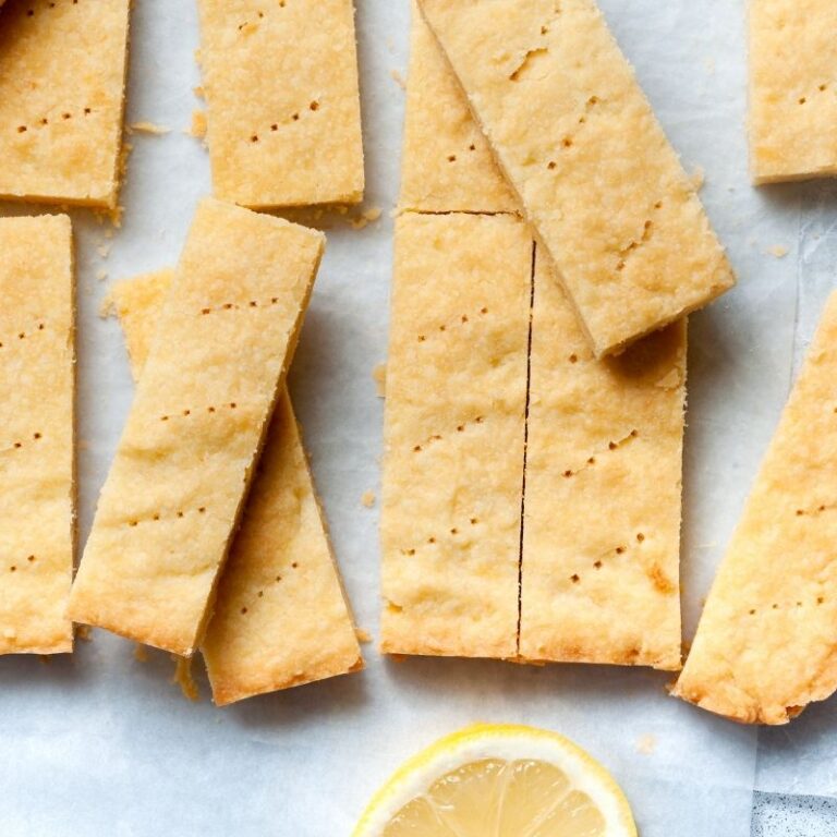 Tender Melt In Your Mouth Lemon Shortbread Bars
