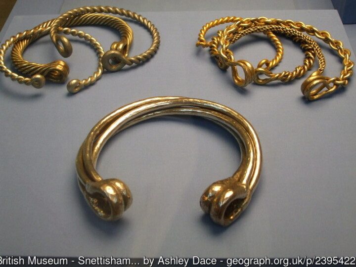 What is a Celtic Torc? | Irish American Mom